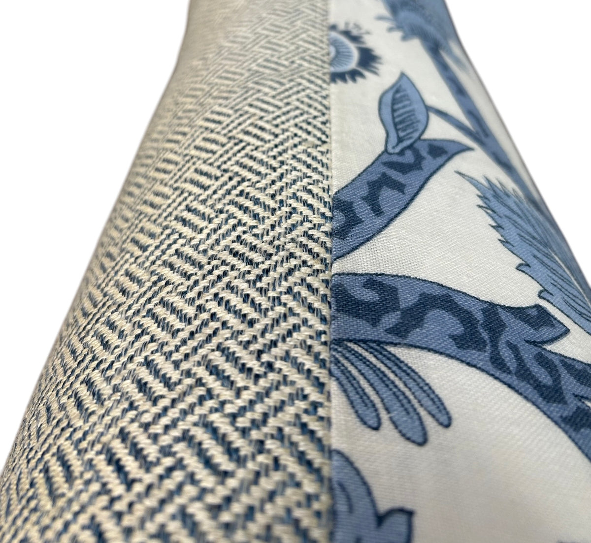 LL-040 – PillowTrove